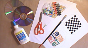 Cómo hacer juegos de mesa con materiales reciclados | Manualidades para niños